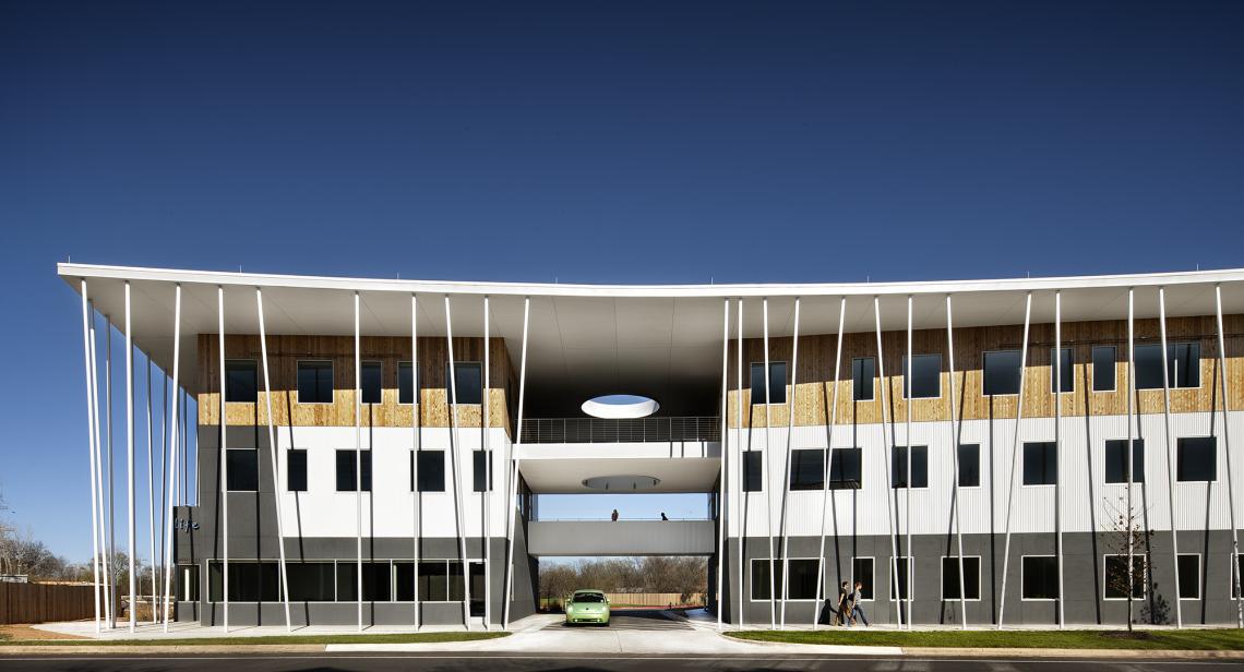 Juan Miro Receives Texas Medal of Arts Award | School of Architecture